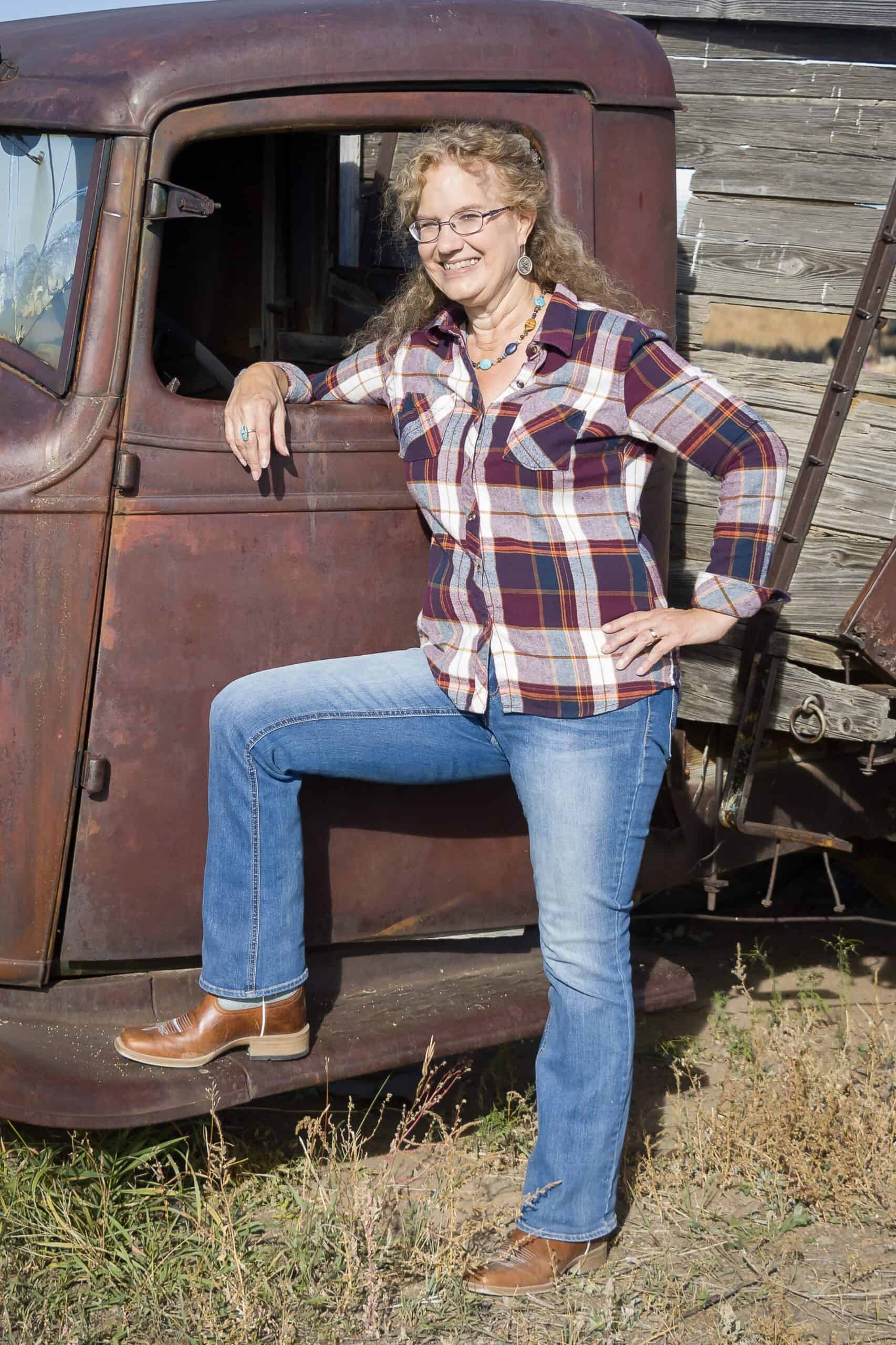 How the West Captured Her Heart - Carmen Peone