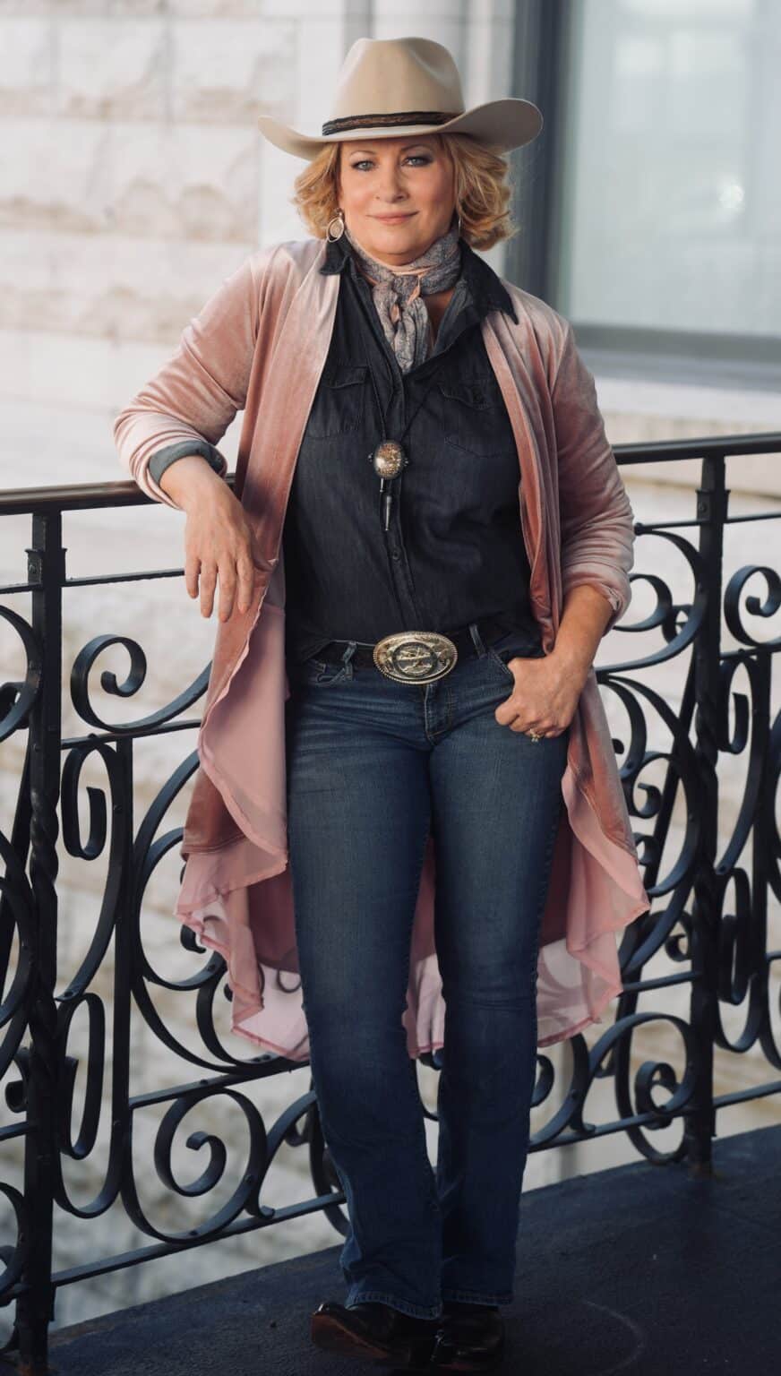 WESTERN, HER OWN WAY - Carmen Peone